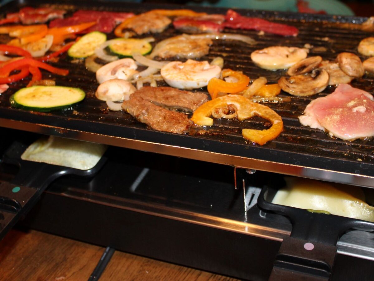 Local Raclette Dining: An Experience that Beats Back the Winter Blues